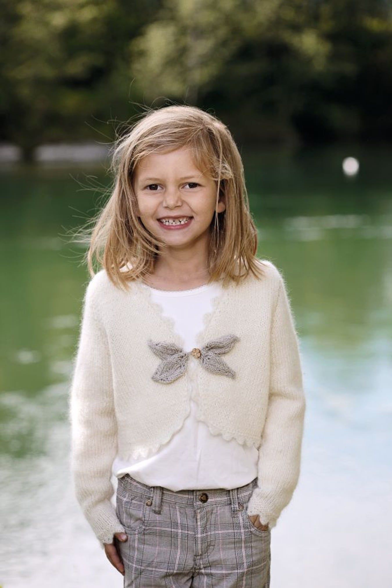 Genser med rundfelling